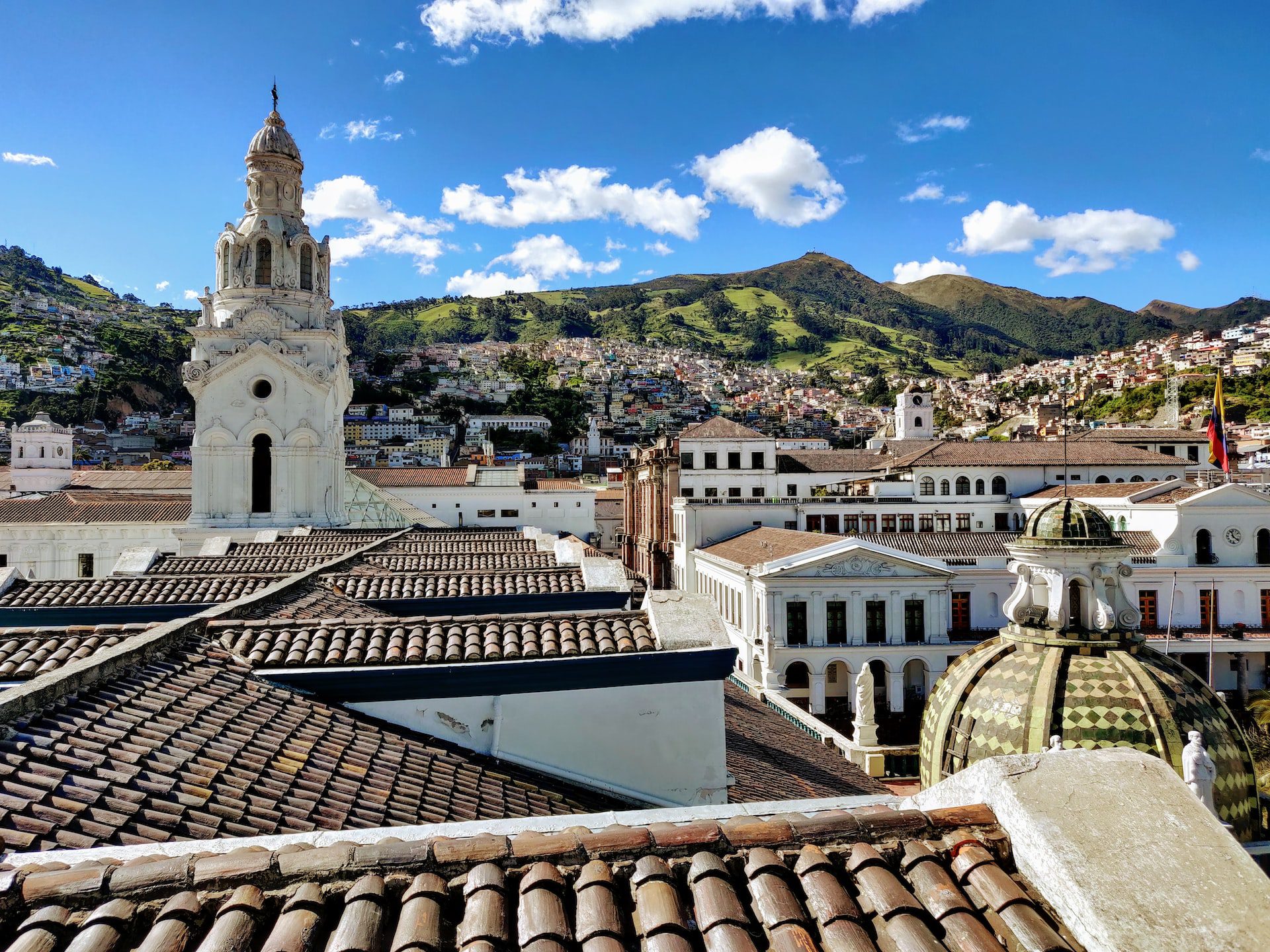 Quito Airport Taxi: Compare All Taxi Options & Prices