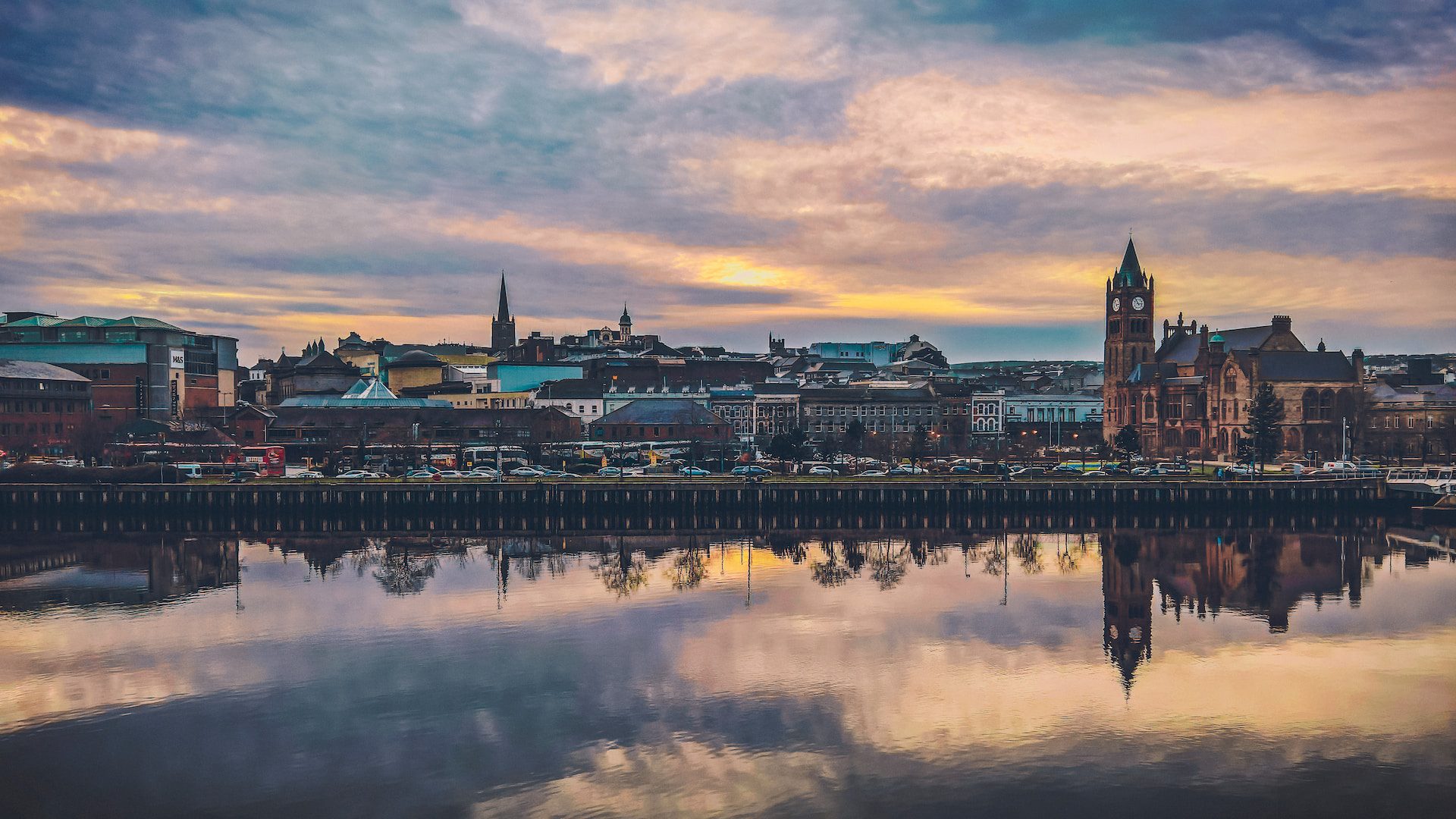 How to get from Belfast City Airport to Derry