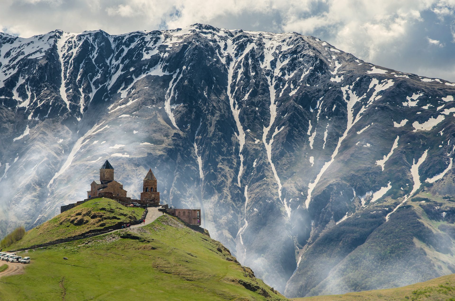 How to get from Tbilisi Airport to Kazbegi