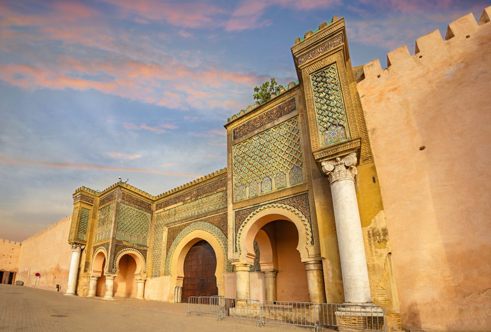 How to get from Fes Airport to Meknes