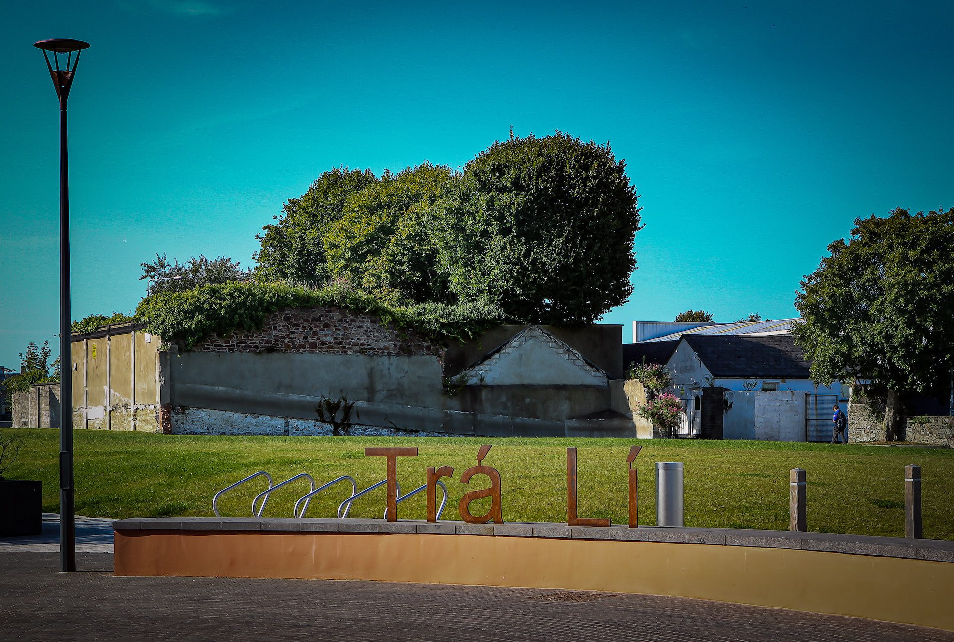 How to get from Kerry Airport to Tralee