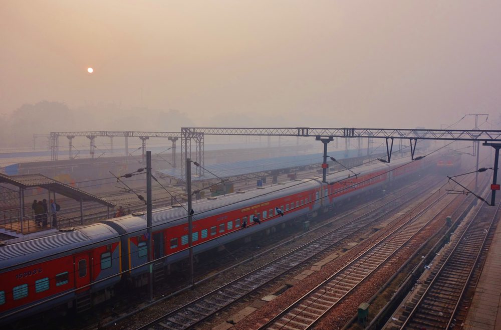 How to get from Delhi Airport to Hazrat Nizamuddin Railway Station