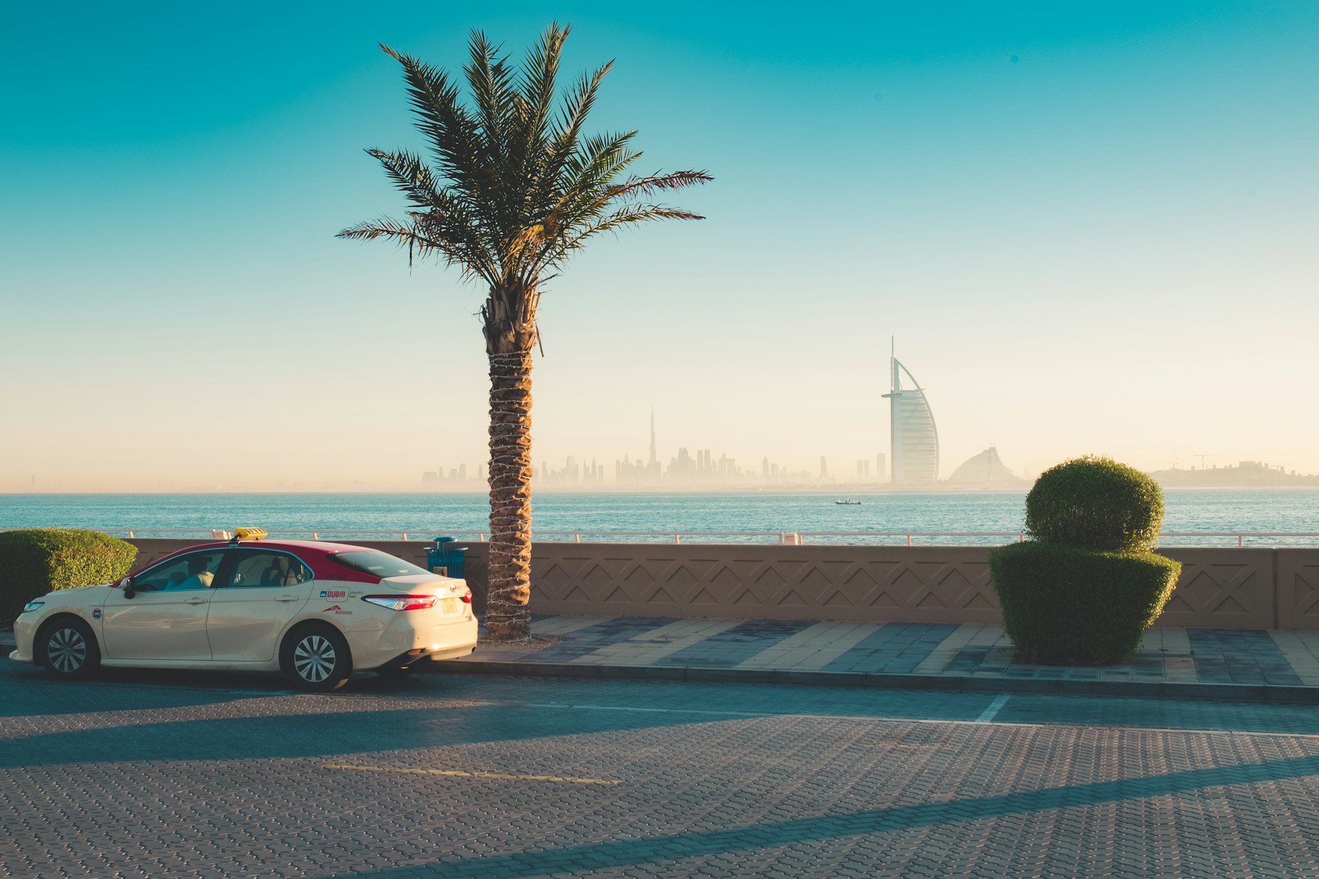 Dubai Taxi - Prices and Useful Tips for Taxis in Dubai