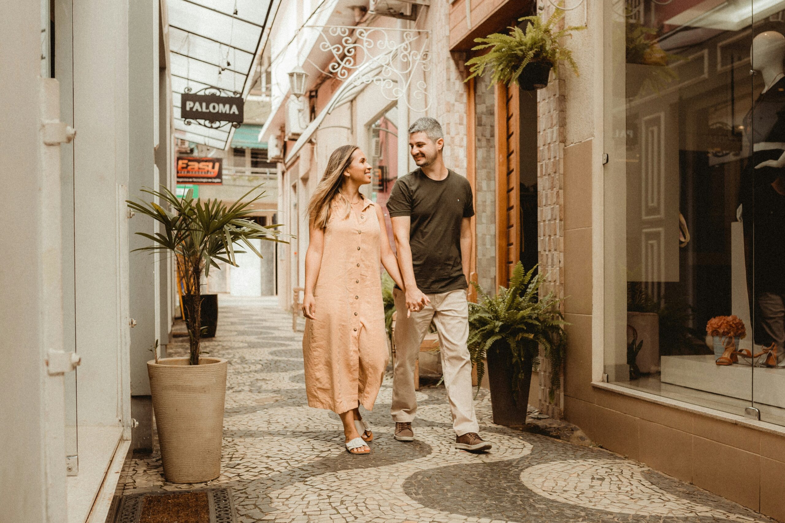 Seville Airport Transfers for Couples | Book Online